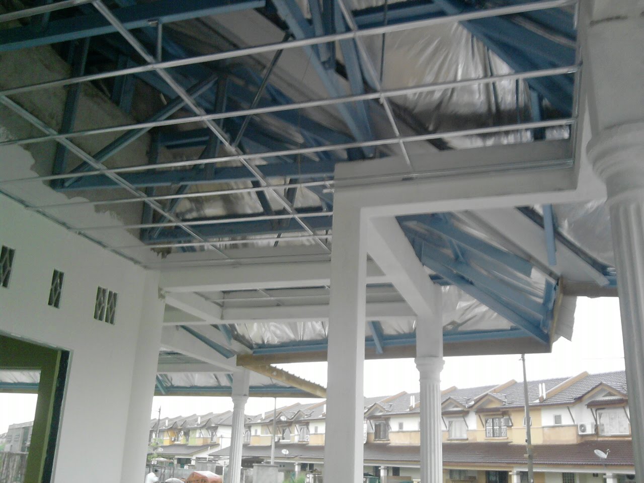 Surau Al Hidayah Bandar Saujana Putra: Bumbung, Rangka Plaster Siling ...